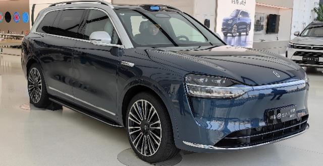 鸿蒙智行AITO全系3月交付新车31727辆_腾讯新闻