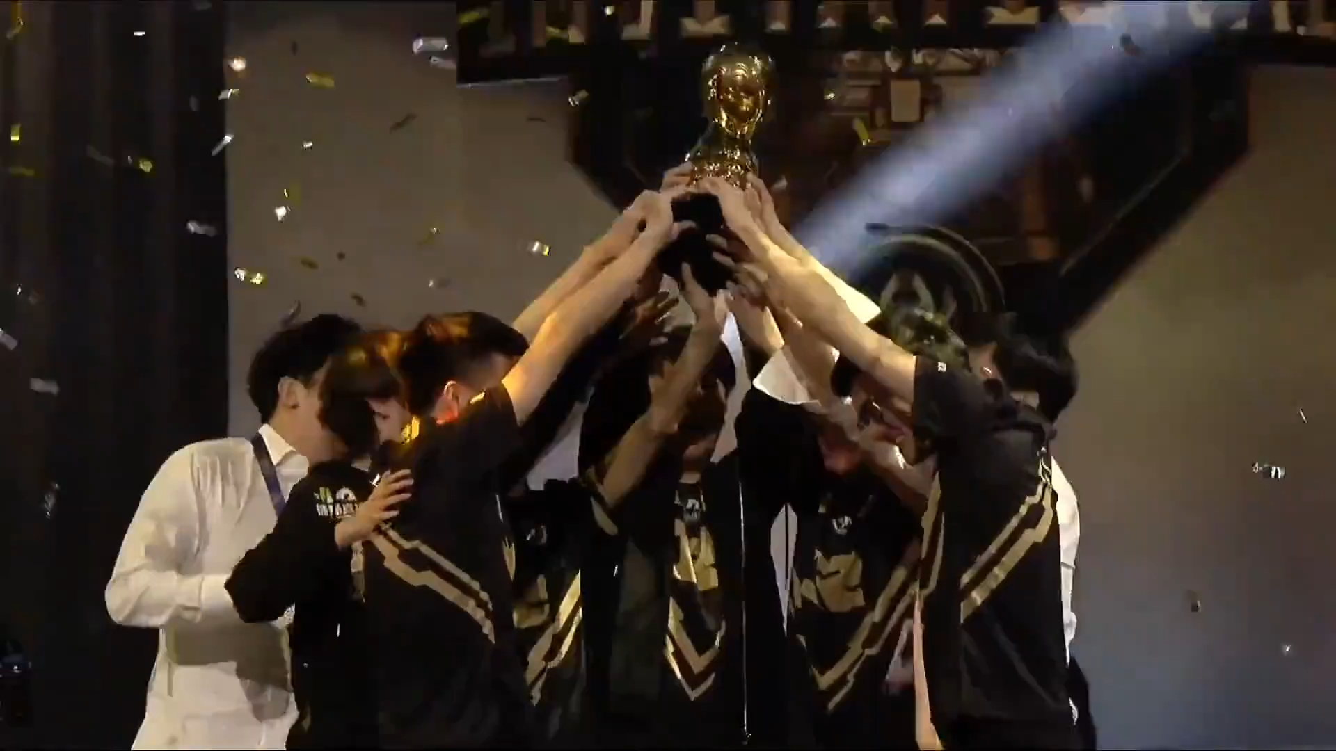 万字复盘RNG与KZ终极之战！RNG翻盘KZ夺得MSI冠军_腾讯新闻