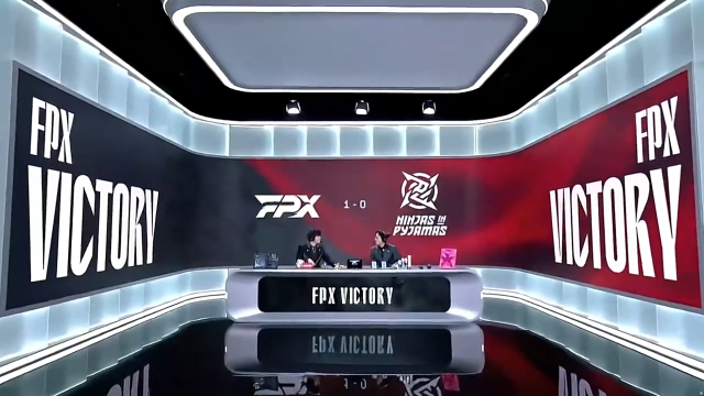 FPX vs NIP全场集锦：shad0w纳亚菲利顶级爽局大胜NIP_腾讯新闻