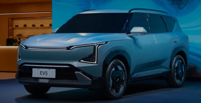 起亚EV6 28.28万元起售，EV5实车首秀，韩系电动车能否靠它俩翻身？_腾讯新闻