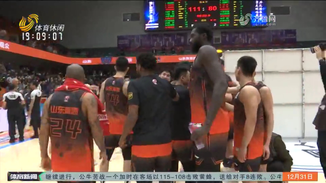 山东高速男篮全队配合默契，五人得分上双，团队篮球成主基调_腾讯新闻