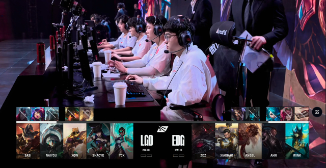 拒绝被翻盘！EDG三局战胜LGD，两队积分来到3-1_腾讯新闻