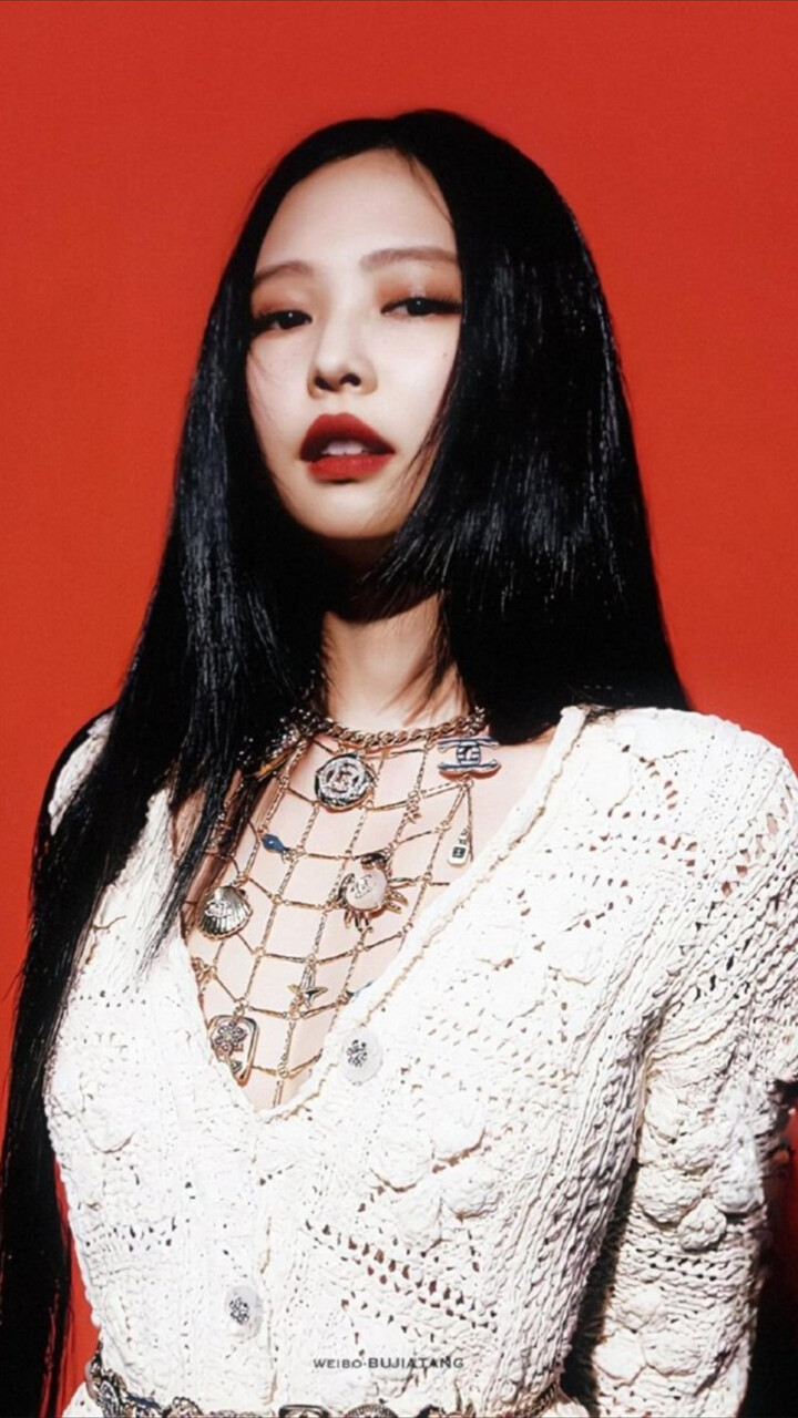 Jennie发布新专辑消息，意外引发网友怒怼YG_腾讯新闻