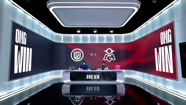 LGD对阵OMG首局精彩回放：OMG双C后期发力拒绝平推完成逆转_腾讯新闻