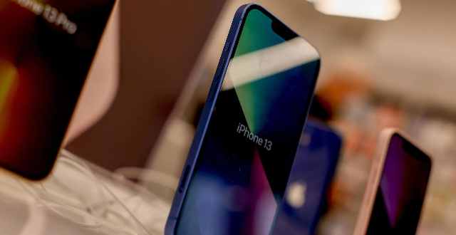 iPhone13仍是2024年最火手机，为何4年前出的苹果机还在热卖？_腾讯新闻