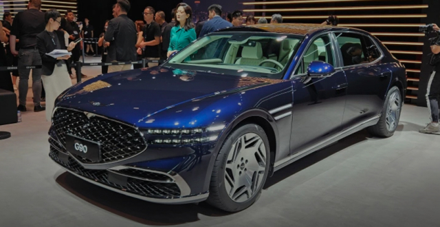 百万旗舰！捷尼赛思G90成都车展上市，售69.88-115.88万元_腾讯新闻