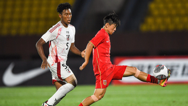 U16国足错失必进球！已甩开日本防守，点球点射门软绵无力滚出底线_腾讯新闻