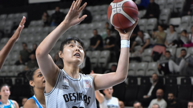 闪耀欧洲！2米01李月汝当选8强MVP：精通十八般武艺 打成女奥尼尔_腾讯新闻