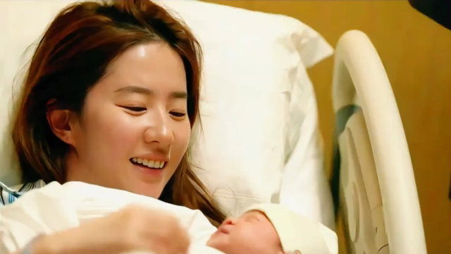 玫瑰的故事：这么可爱的小棉袄，一看就是天仙的女儿_腾讯新闻