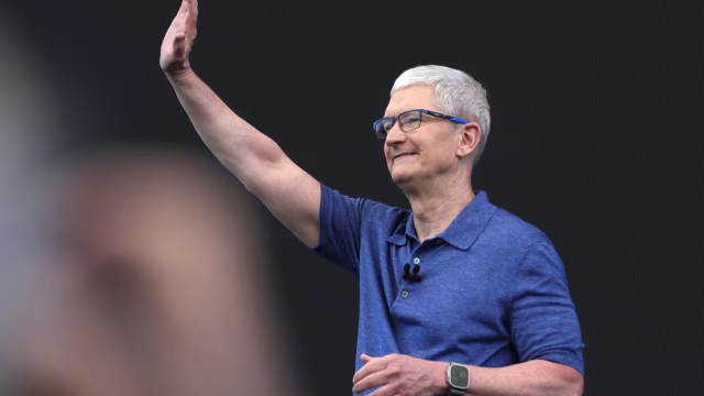 苹果CEO库克：Siri将变得更加个性化，能简化多步骤任务，与用户建立更紧密的互动关系_腾讯新闻