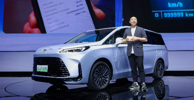 24.99万元起售，百公里油耗不到2L，别克GL8陆尚正式上市_腾讯新闻