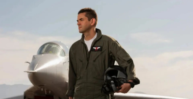 “80后”富豪局长，要“自掏腰包”登月？_腾讯新闻