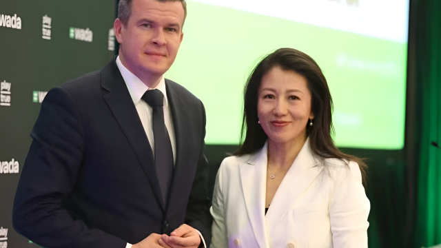 杨扬，成功连任腾讯新闻 3398