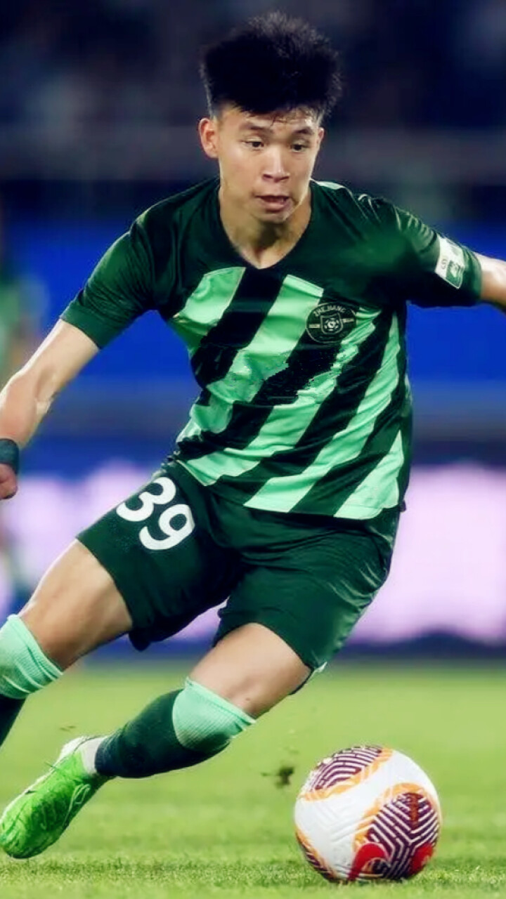 大心脏！18岁王钰栋替补传射激情滑跪，助浙江队让2追4逆转_腾讯新闻