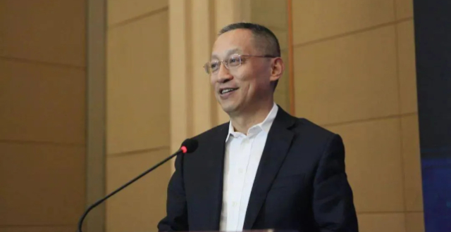 董昕任国家广播电视总局副局长，此前担任中国移动总经理_腾讯新闻