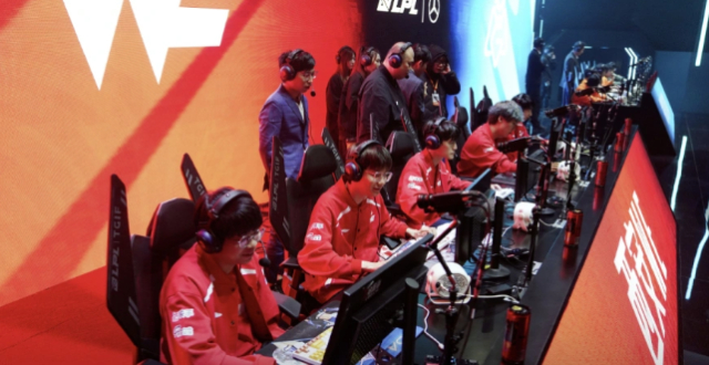 WE2-0击败RNG，豪取2连胜！Able厄斐琉斯猛如战神_腾讯新闻