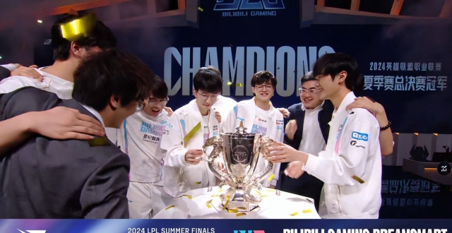 韩网热议BLG夺冠：LCK的噩梦wei来了！他真的很会打韩国队_腾讯新闻