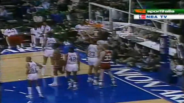 1986年NBA全明星赛 微笑刺客托马斯30+10拿下AMVP_腾讯新闻