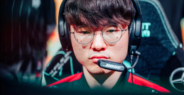 Faker名人堂皮肤引rookie吐槽：就算有20种特效，也不应该卖3500_腾讯新闻