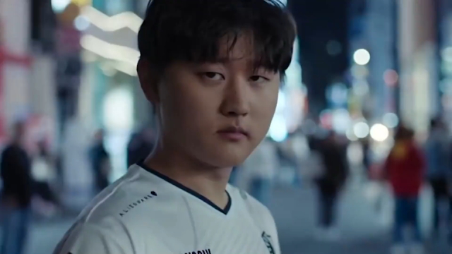 LOL：S13世界赛十大精彩集锦，Faker充当背景板，每一帧都是经典_腾讯新闻