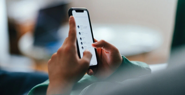 澳社媒禁令生效后封禁账户超54万 被指“仍存在显著漏洞”_腾讯新闻