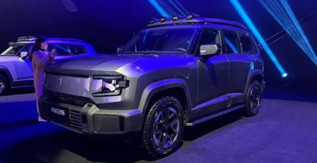 定位超级增程硬派SUV！深蓝G318正式发布，预计售价30万元左右_腾讯新闻