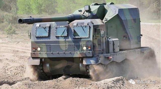 欧洲轮式自行榴弹炮的先进代表—RCH155毫米轮式自行榴弹炮_腾讯新闻