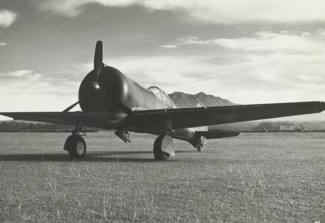 cw21战斗机-千图网