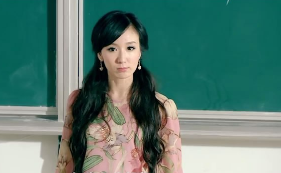 《爱情公寓》主角中五位学霸，胡一菲一家占三位_腾讯新闻