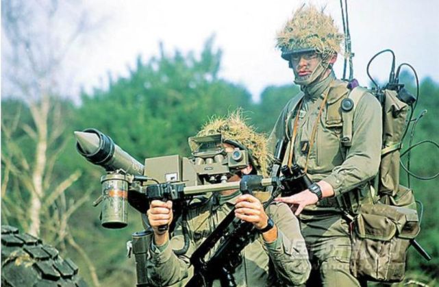 天才的设计，神秘的套接尾翼，让中国FN-6导弹压倒法国西北风_腾讯新闻