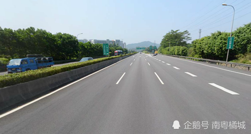 广东湛江新建机场高速公路，不是吴川支线，双向六车道全长24 5公里 腾讯新闻