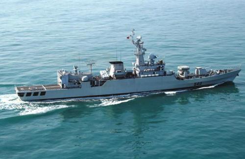 053H2G：海军第一型既有防空导弹，又有反潜直升机的护卫舰_腾讯新闻