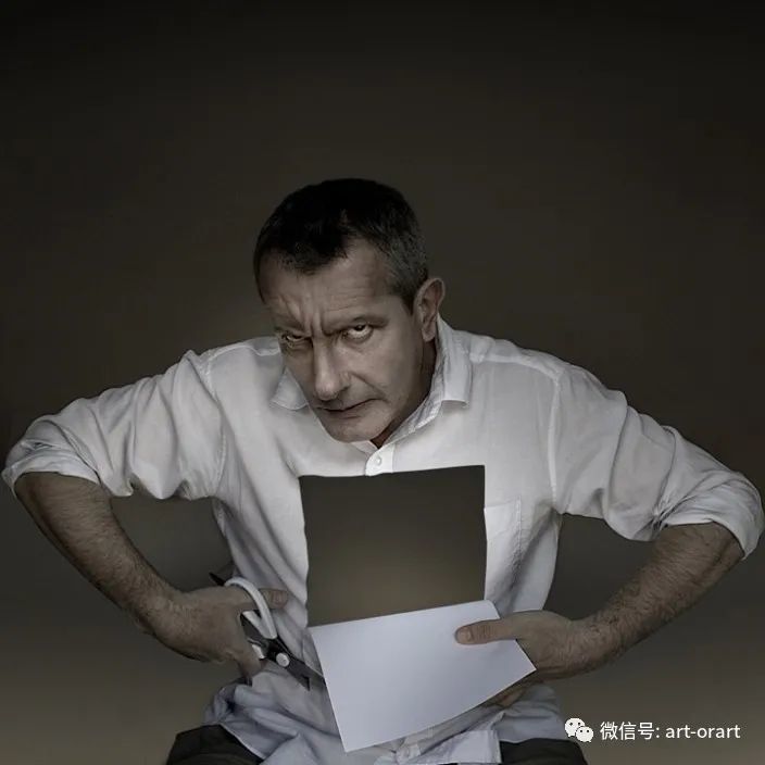 法国摄影师Pierre Beteille超创意自拍肖像_腾讯新闻