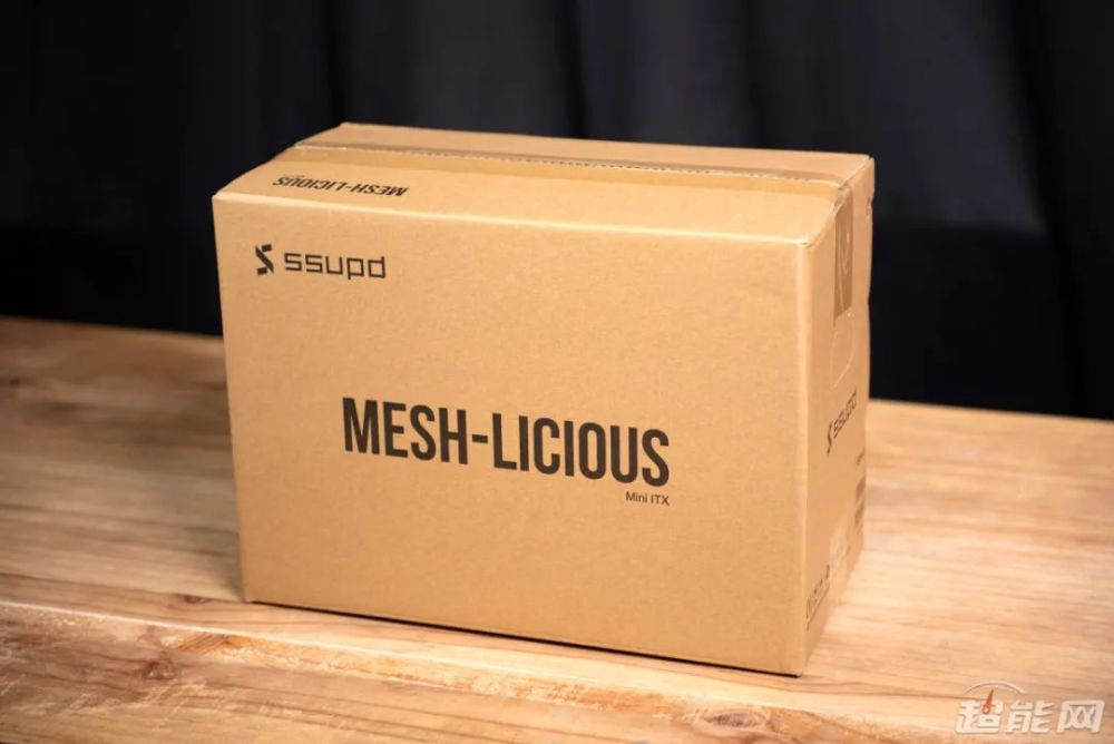 Ssupd Meshlicious首发开箱图赏：追求极限，化繁为简的14.6升ITX机箱_腾讯新闻