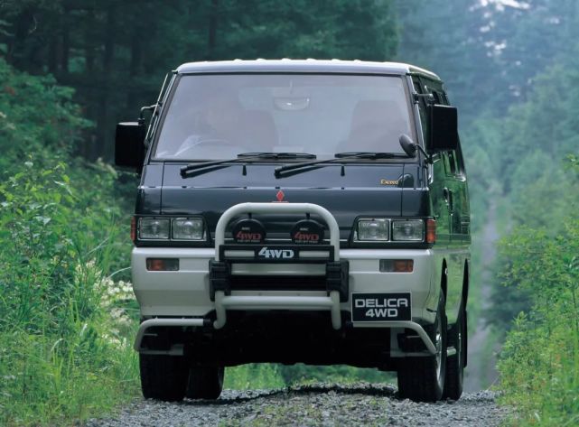 四驱档案｜能越野的面包车——Delica得利卡图鉴_腾讯新闻