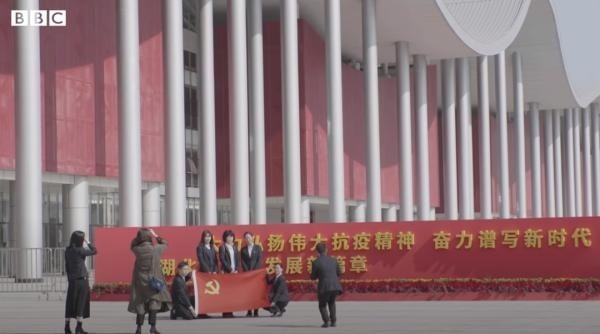 BBC报道中国使用“阴间滤镜”，实锤了_腾讯新闻