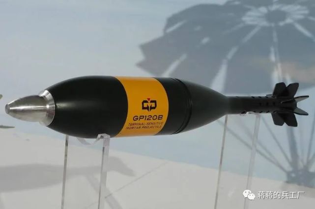 驻吉布提部队装备PLL-05自行迫榴炮，作战能力大提升_腾讯新闻