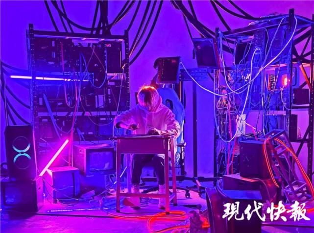 一张板、两支笔，高三学生玩转Pen Beat月入3万！_腾讯新闻