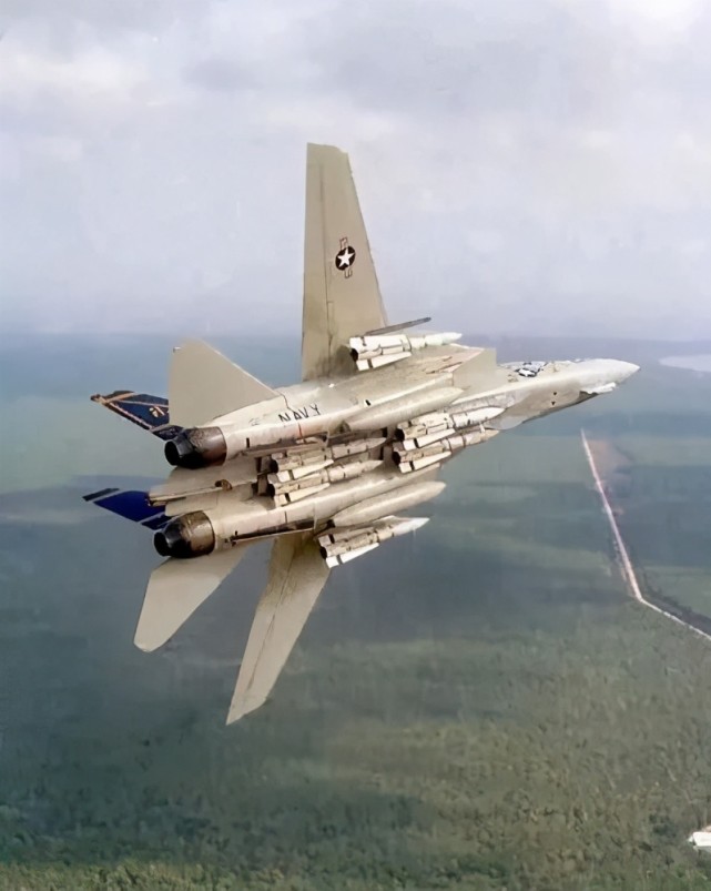 同为三代机，F-14“雄猫”为何能吊打同辈？_腾讯新闻