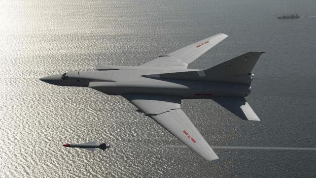 一手好牌打得稀烂，曾令中美头疼的图-22M，最终沦为鸡肋_腾讯新闻