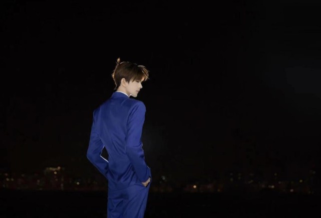 王者荣耀：KumaQi熊祁首秀，曾经掰弯万千少女的她闹乌龙了_腾讯新闻