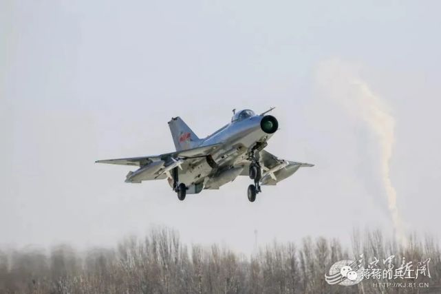 末代七爷的最强雷达，谈谈歼-7G装备的JL-10G火控雷达研制_腾讯新闻