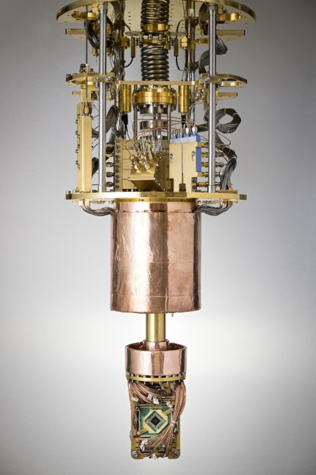 D-Wave CEO专访：畅想实用型量子计算机的现在与将来_腾讯新闻