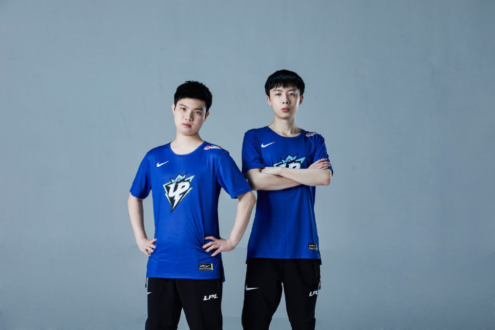 【今日前瞻】FPX迎战UP冲击两连胜，马哥赛季首秀大战Lwx_腾讯新闻