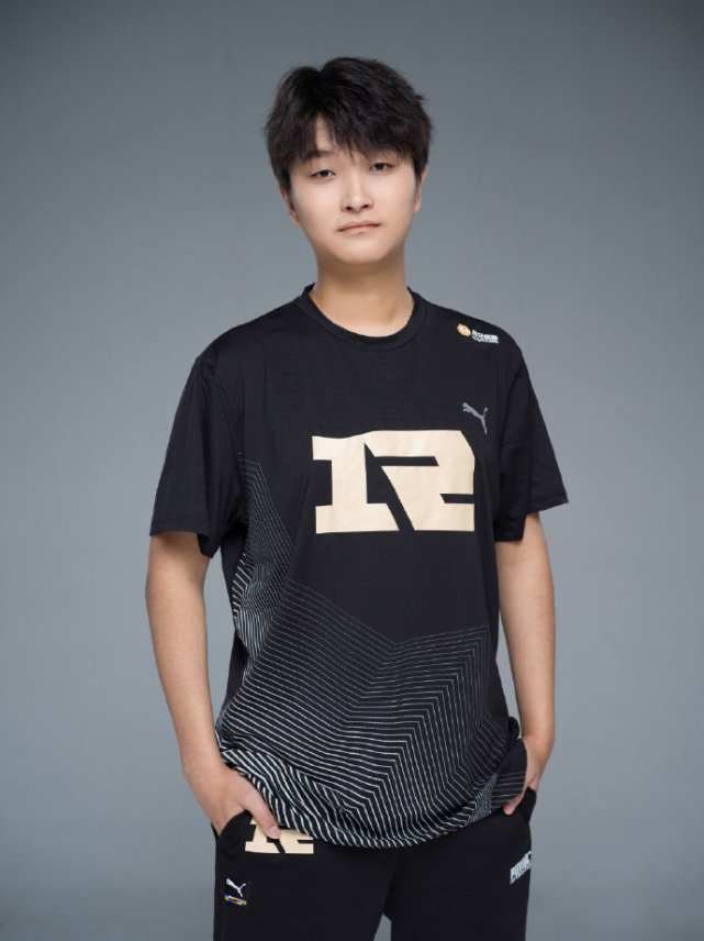 kpl：为了能上场，cat确定转辅助，是迫于无奈还是寻找新的契机？_腾讯新闻
