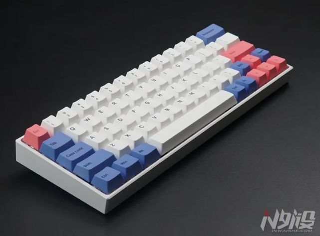 一川客制化YC64无线机械键盘开箱体验_腾讯新闻