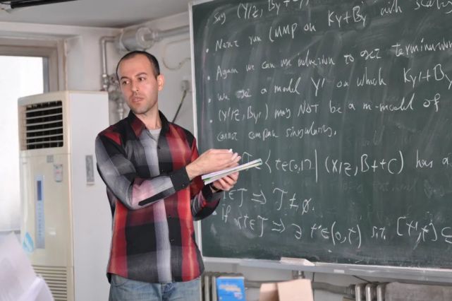 我的师兄 Caucher Birkar_腾讯新闻