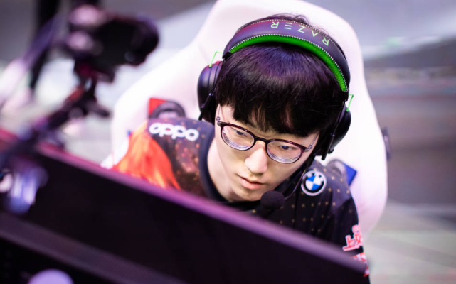 双皇会各位置数据对比！RNG仍有优势 英雄池或成痛点_腾讯新闻