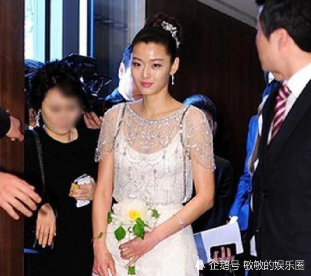 全智贤老公家族有多有钱？与崔俊赫并非闪恋闪婚，从青梅竹马到友情变爱情 腾讯新闻