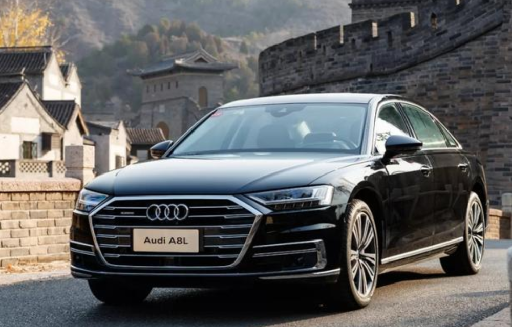 奥迪A8L退市版曝光，网友：这名取得，卖不过7系、S级拼老命了_腾讯新闻